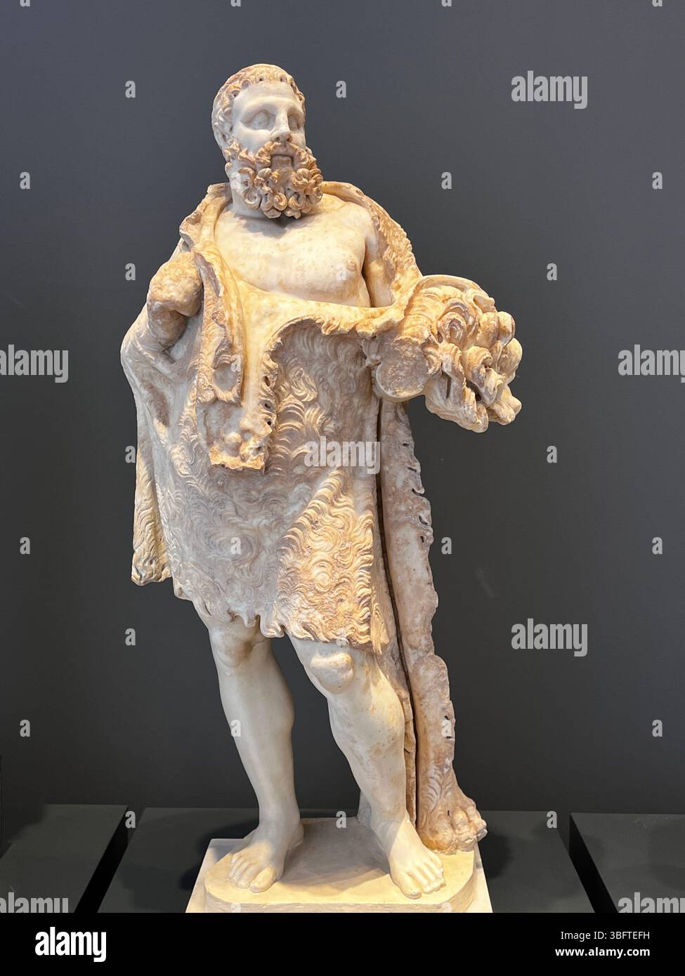 Palazzo Massimo, Rome - Heracles God of strength and heroes Divine ...