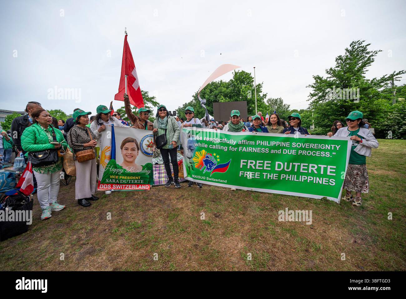 Female supporters of Vice President Sara Duterte seen during a rally ...