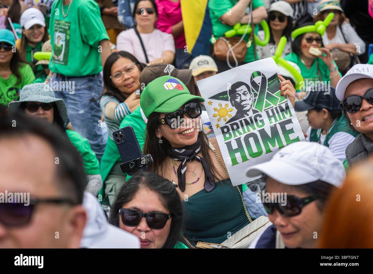 Female supporters of Vice President Sara Duterte seen during the rally ...