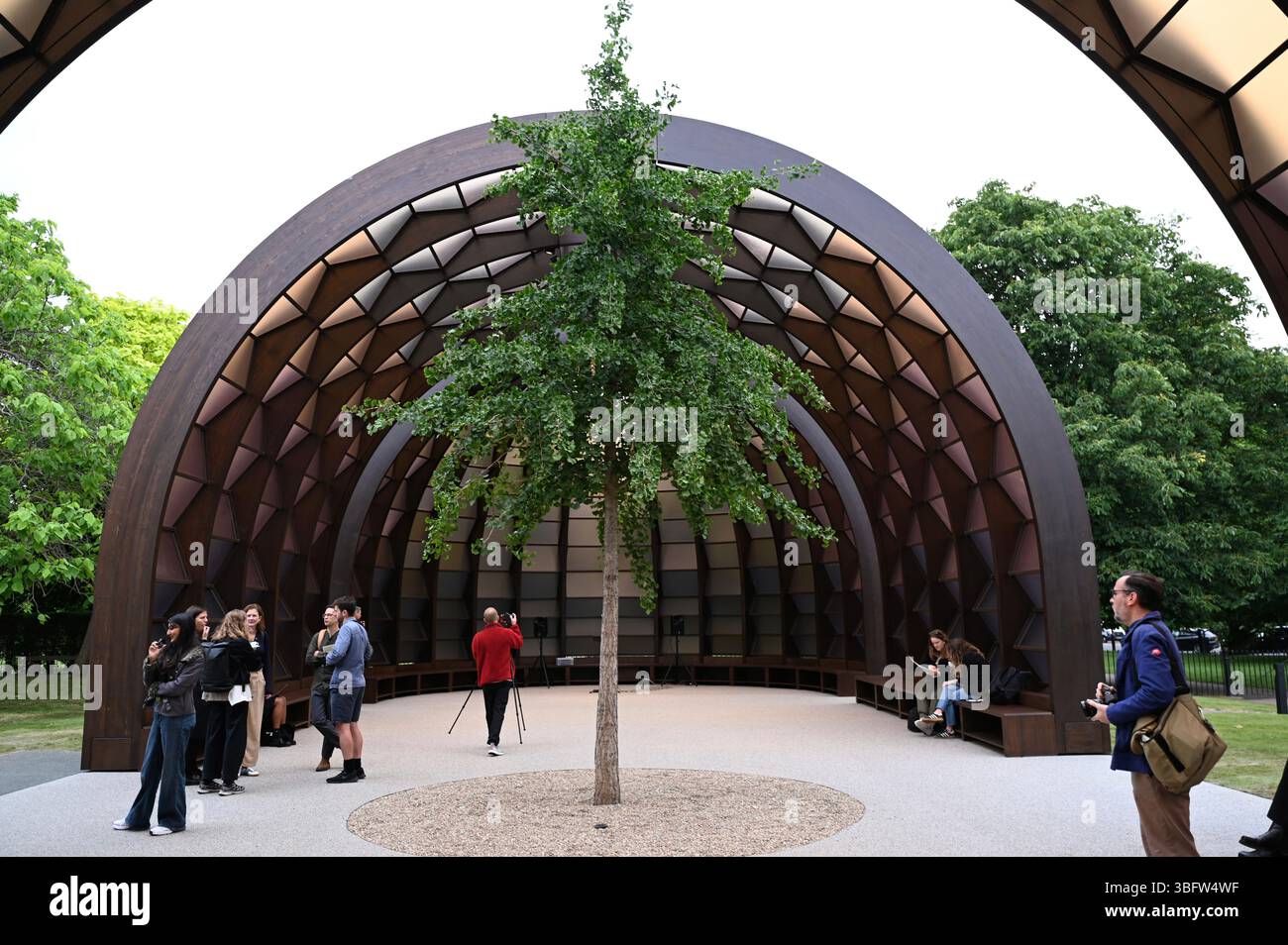 A p-review of The Serpentine Pavilion 2025 A Capsule In Time . Designed ...
