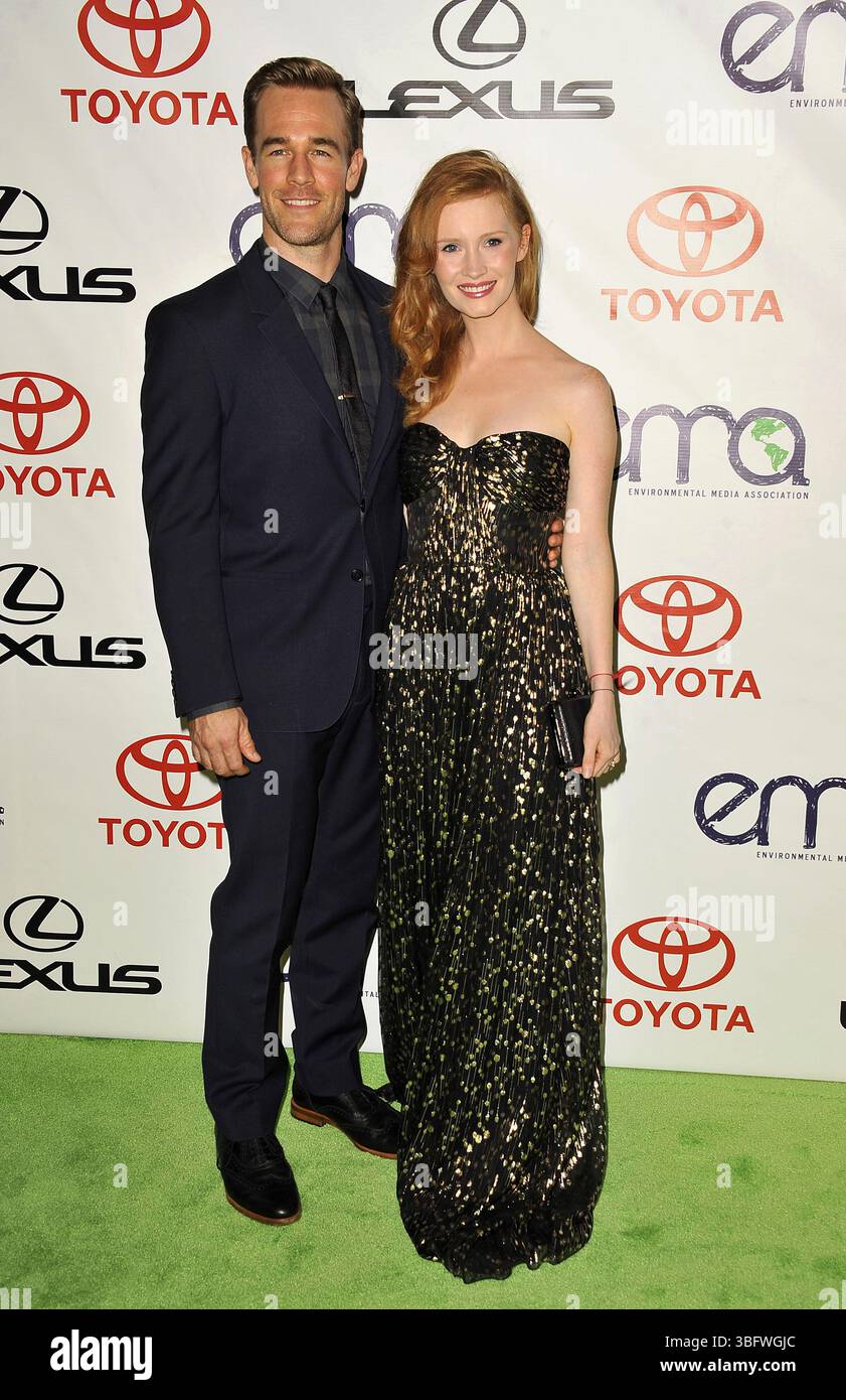 James Van Der Beek with his wife Kimberly at the 2012 Environmental ...