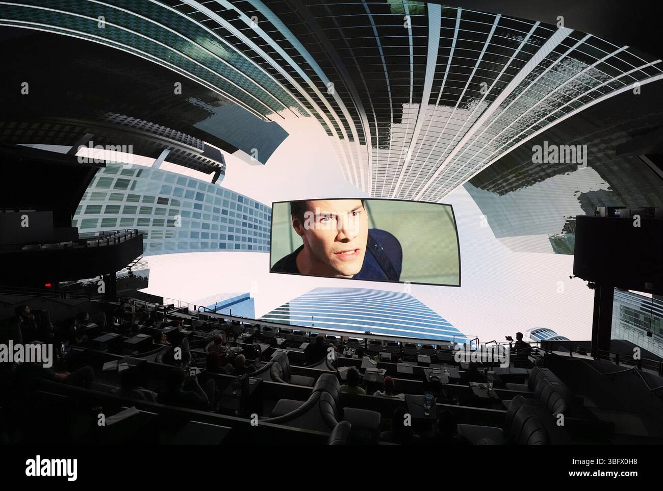 A scene from the film "The Matrix" is surrounded by immersive urban ...