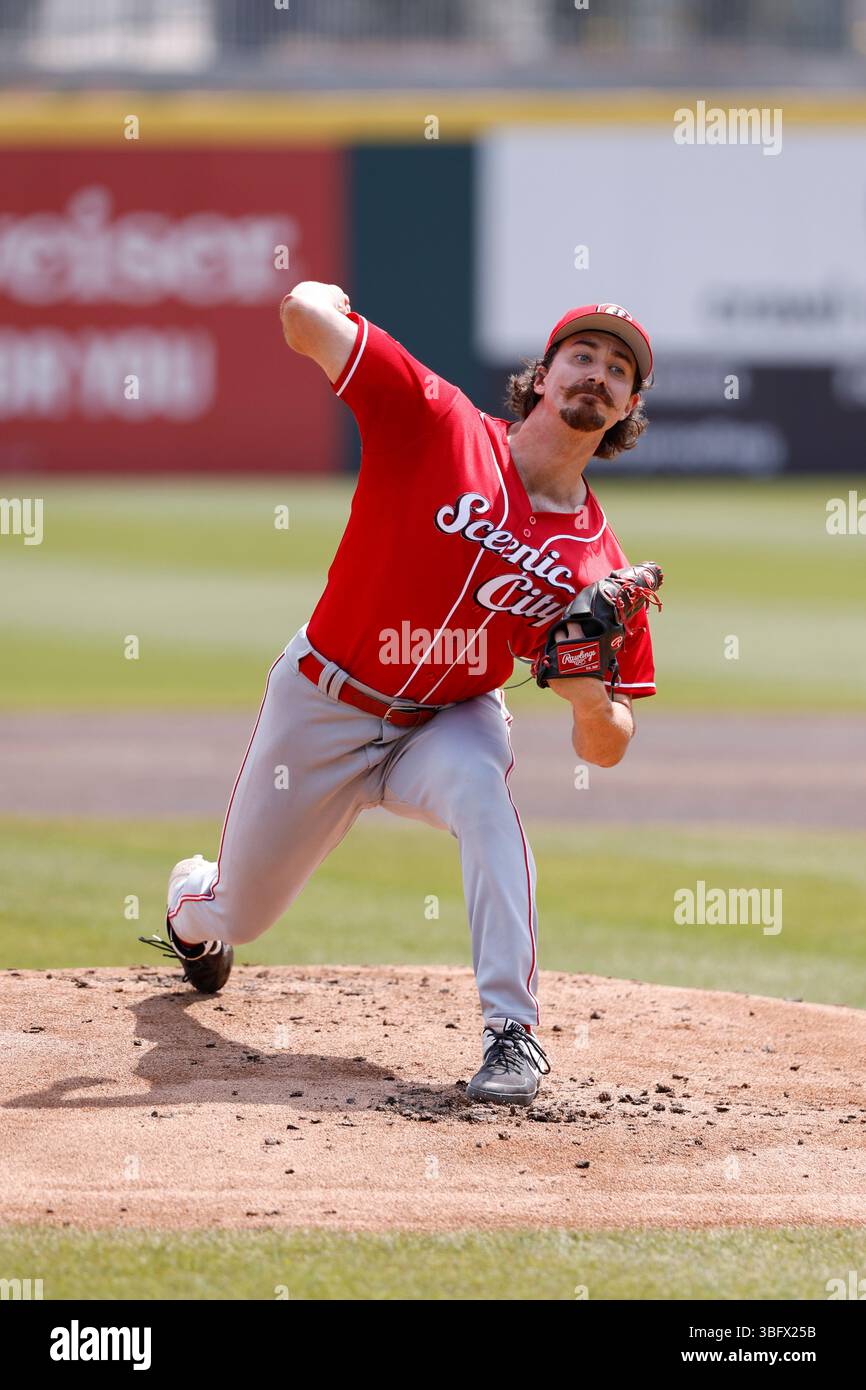 Chattanooga Lookouts starting pitcher Jared Lyons (37) in action ...