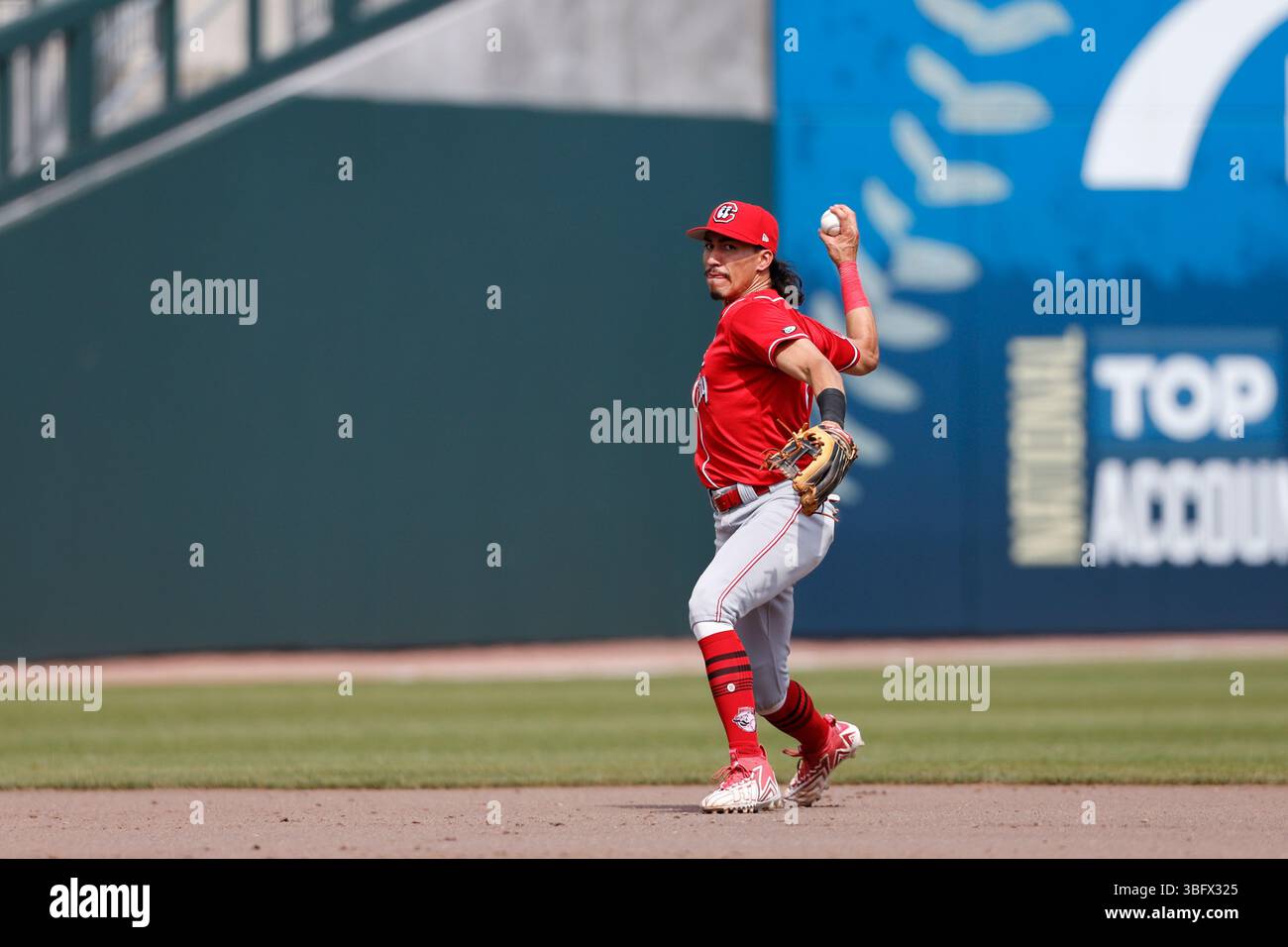 Chattanooga Lookouts shortstop Edwin Arroyo (4) on defense against the ...