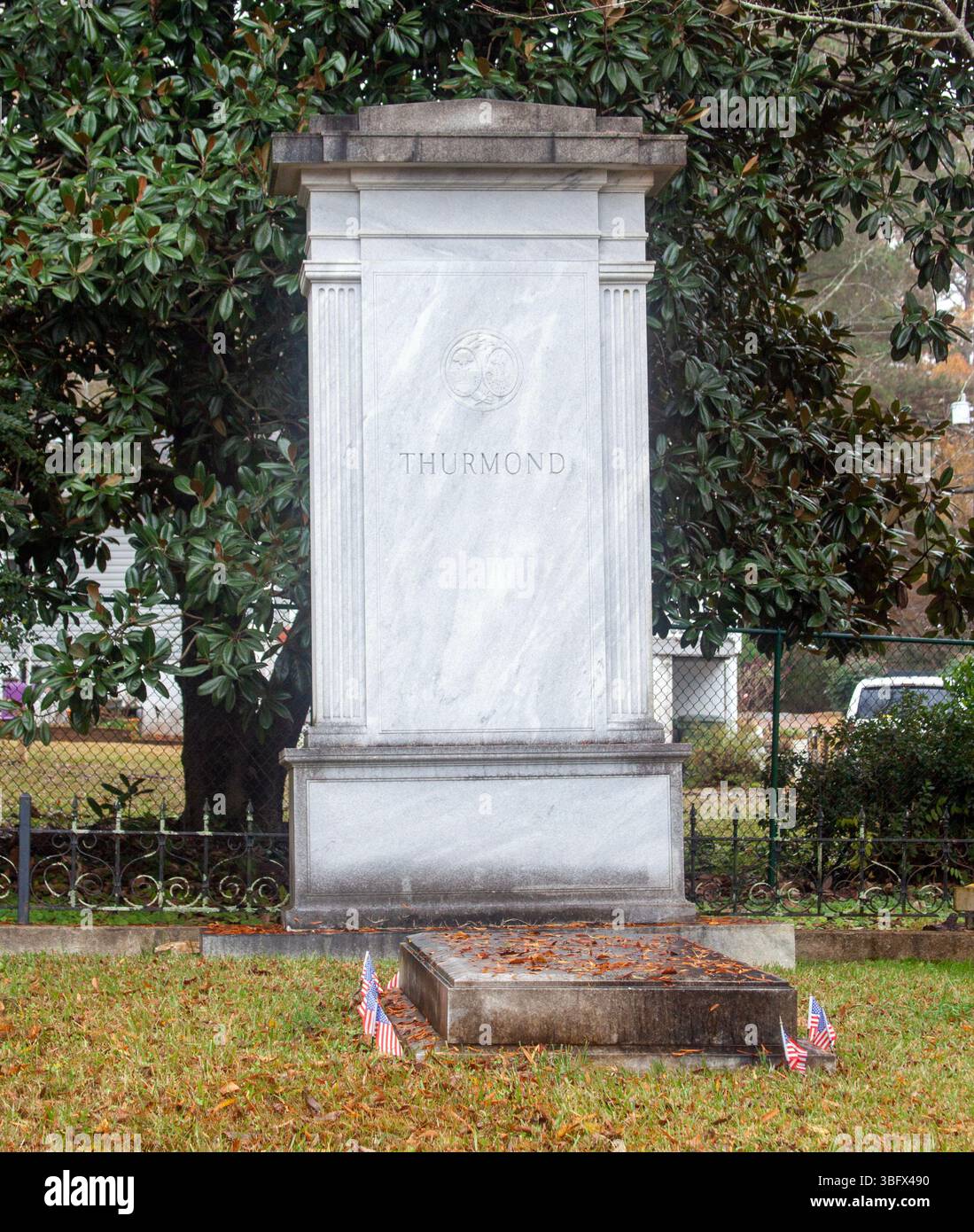 Controversial leader grave hi-res stock photography and images - Alamy