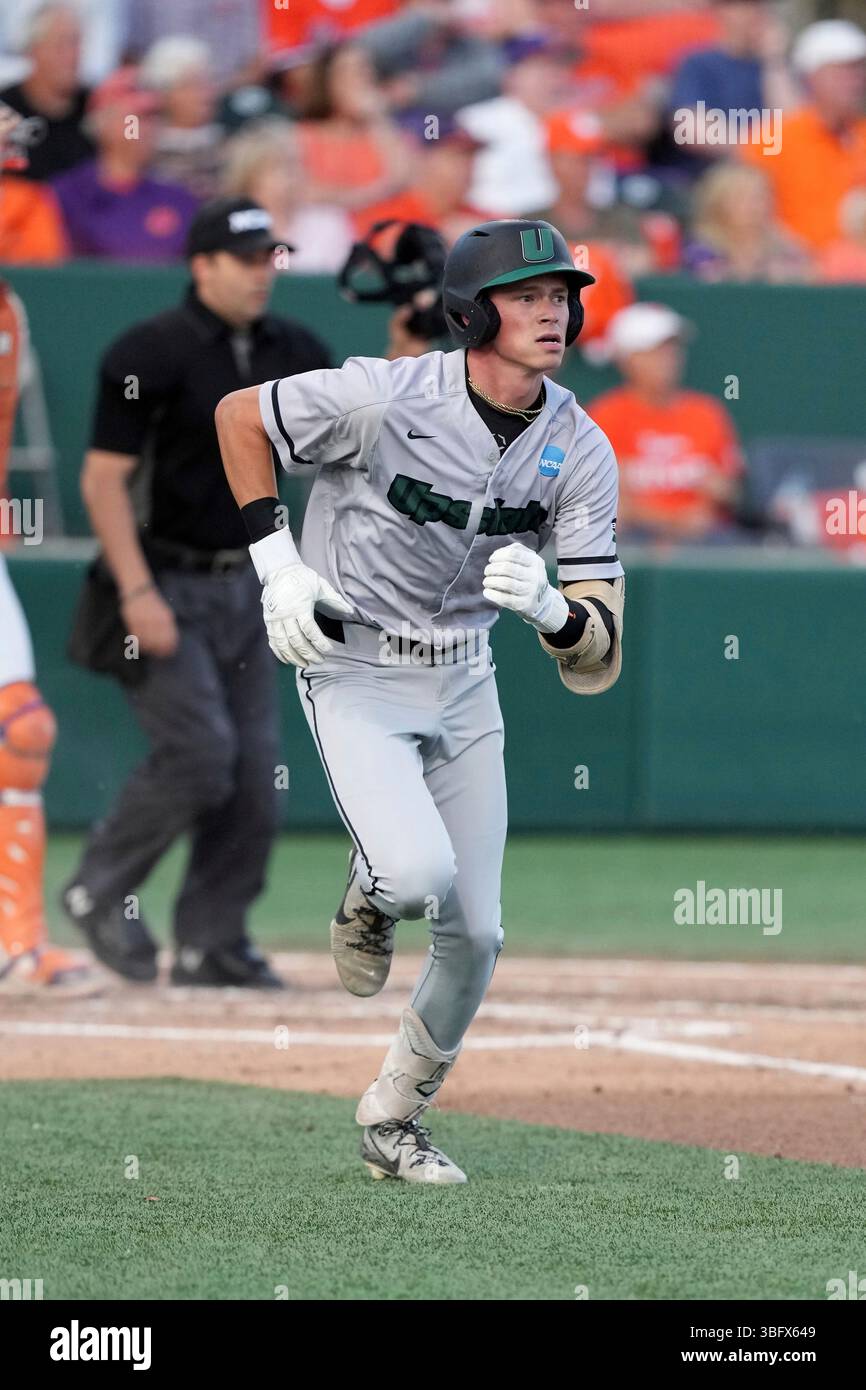 Scott Newman (0) of the USC Upstate Spartans runs toward first base in ...