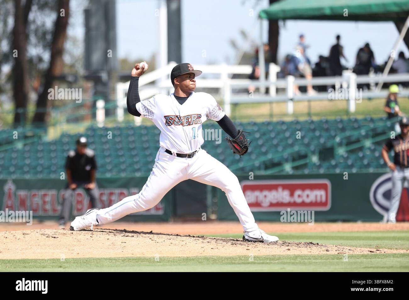 Yeferson Vargas (16) of the Inland Empire 66ers pitches against the ...