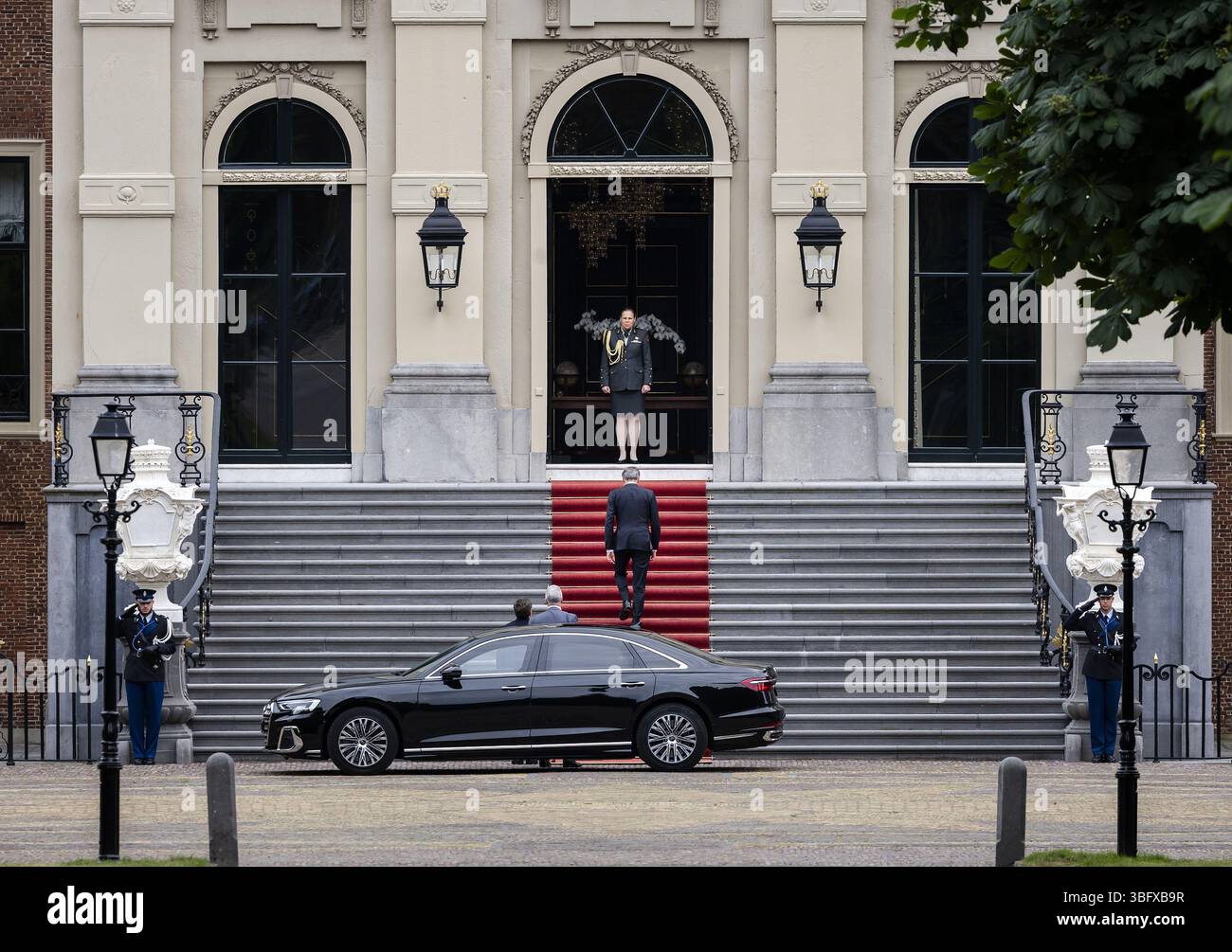 Prime Minister Dick Schoof arrives at Huis ten Bosch palace in The ...