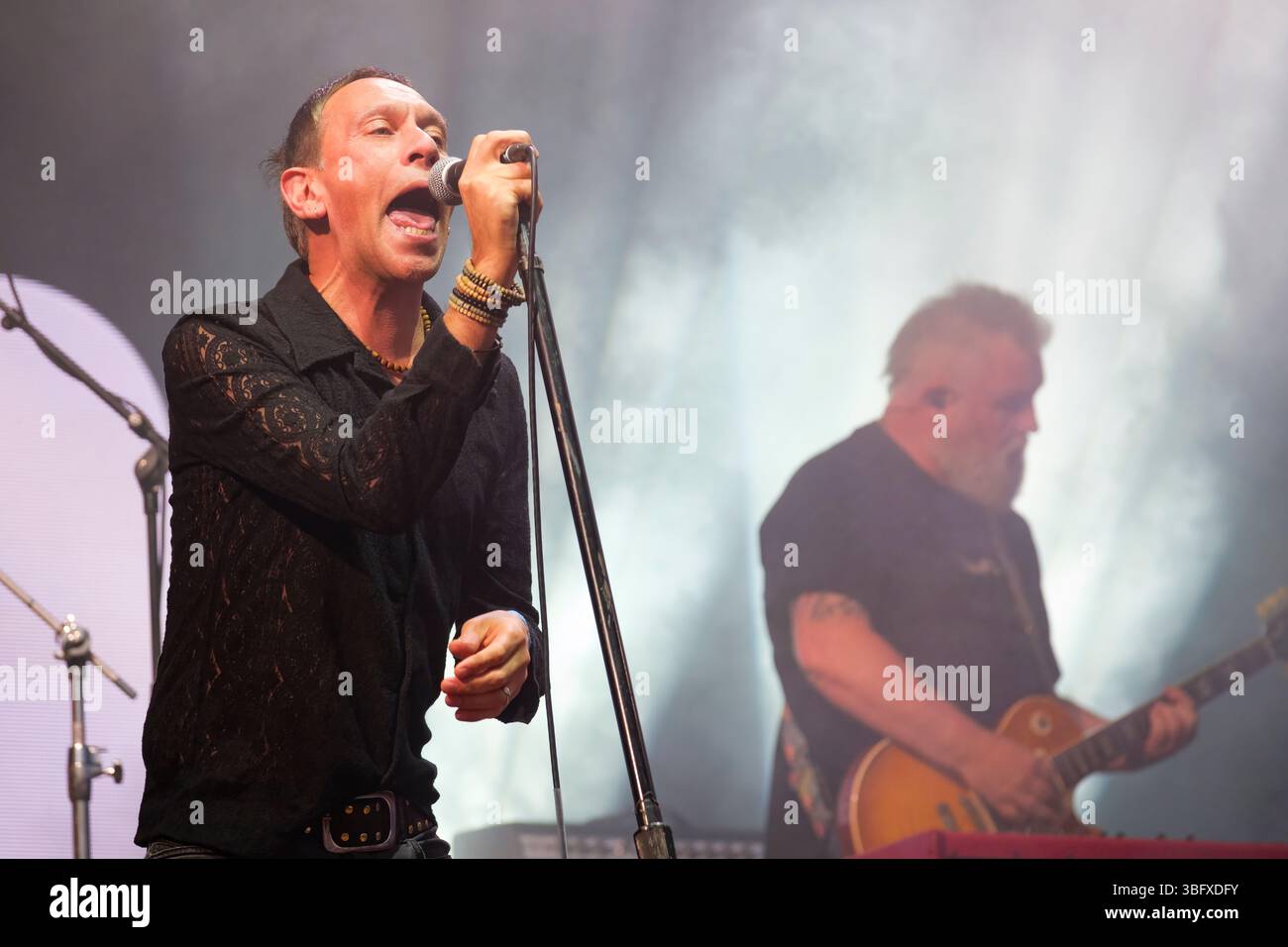 Rick Witter of Shed Seven performing at Wychwood Festival, Cheltenham ...