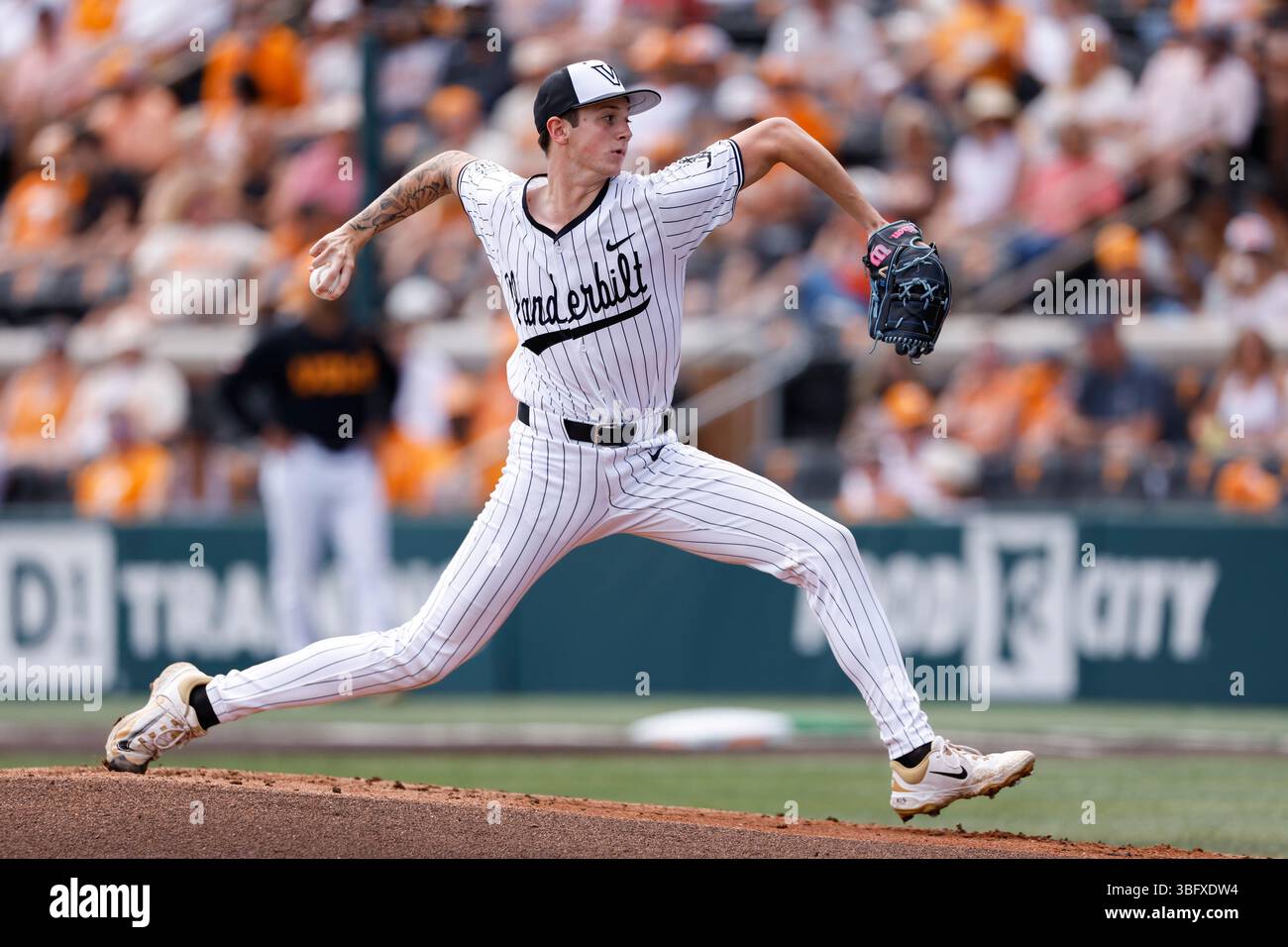 Vanderbilt Commodores starting pitcher Connor Fennell (39) in action ...