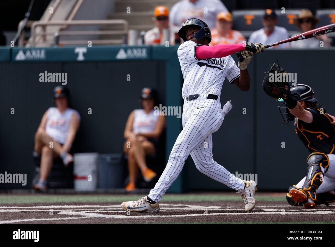 Vanderbilt Commodores center fielder R.J. Austin (42) at bat against ...