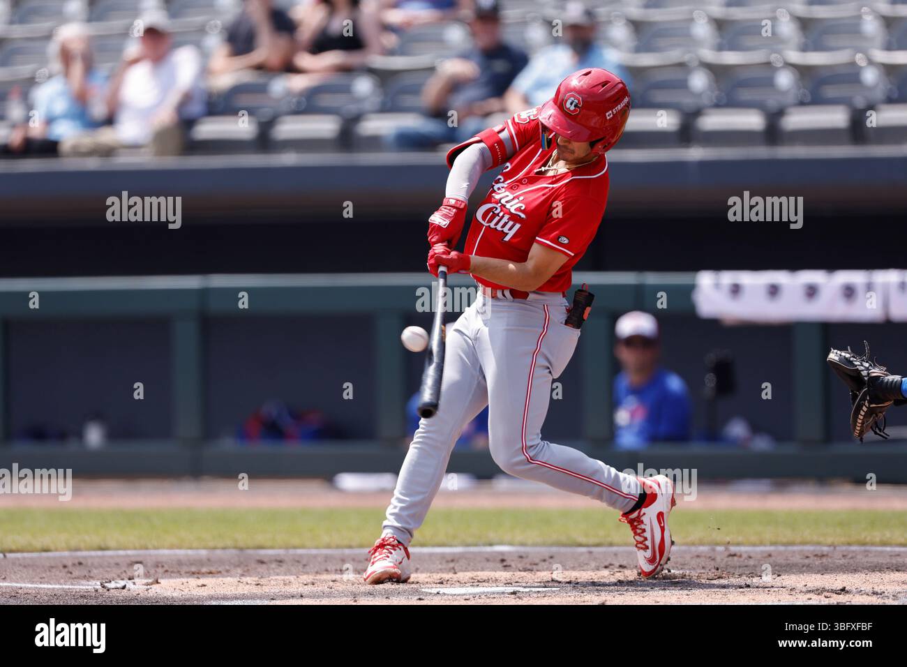 Chattanooga Lookouts second baseman Dominic Pitelli (2) at bat against ...
