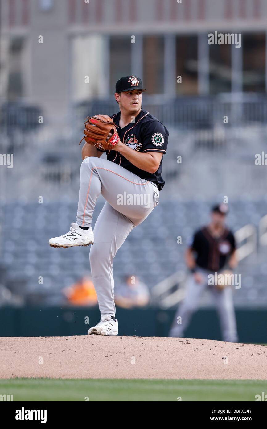 Columbus Clingstones starting pitcher Drue Hackenberg (15) in action ...