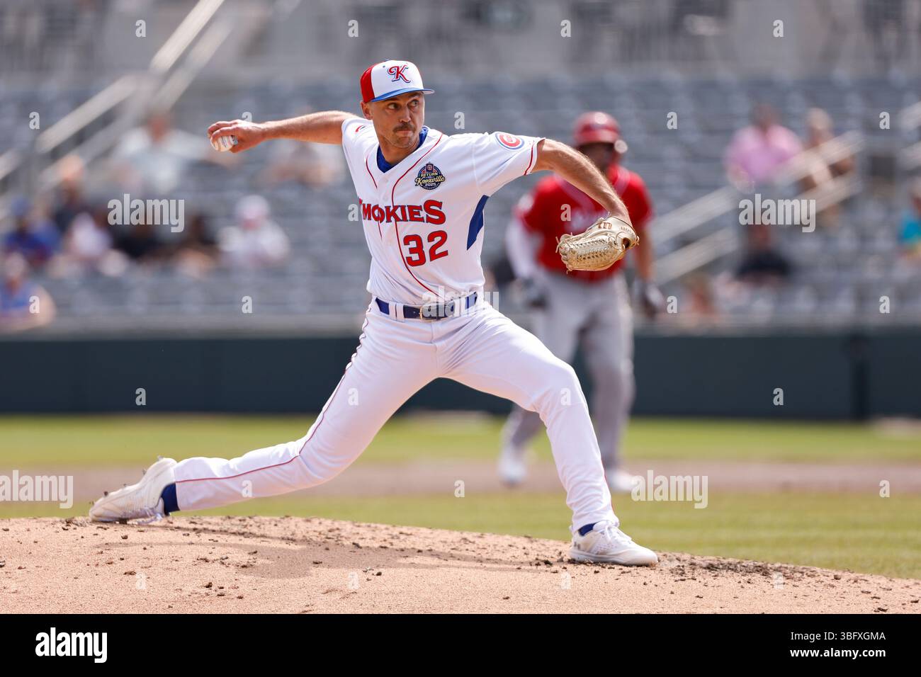 Knoxville Smokies relief pitcher Cayne Ueckert (32) in action against the Chattanooga Lookouts ...