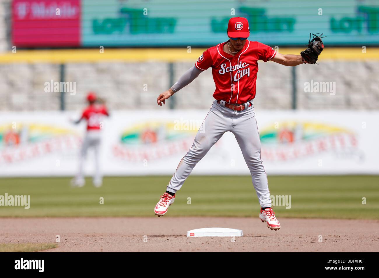 Chattanooga Lookouts second baseman Dominic Pitelli (2) on defense ...