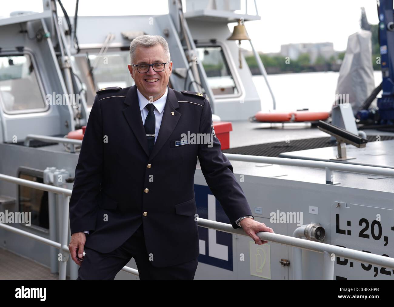 Hamburg, Germany. 03rd June, 2025. Markus Tönsgerlemann, Customs ...