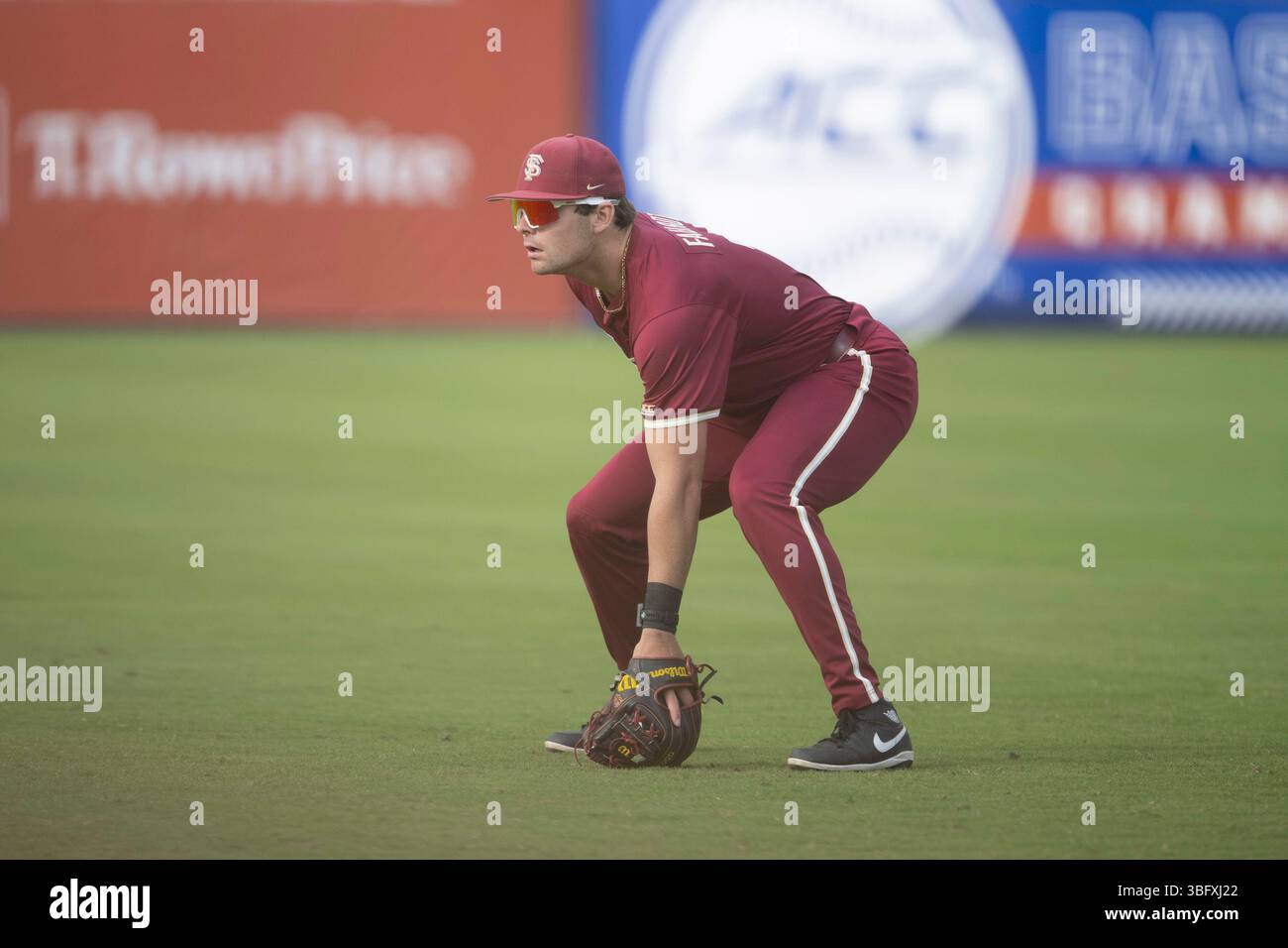 Second baseman Drew Faurot (3) of the Florida State Seminoles on ...