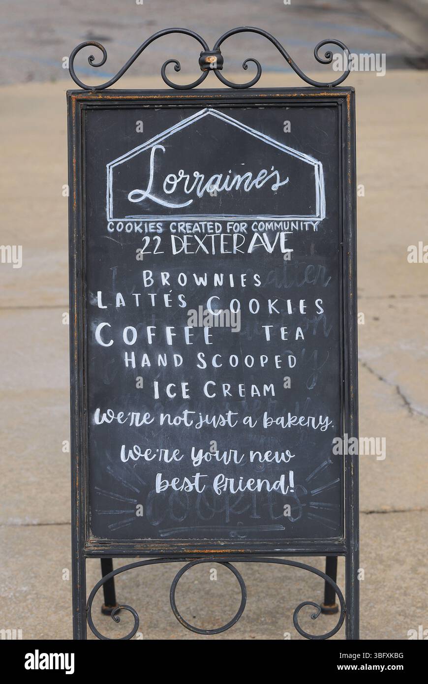 Lorraine's Bake Shop, friendly neighbourhood bakery at 22 Dexter Avenue ...
