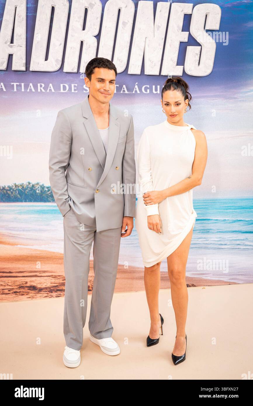 Alex Gonzalez and Silvia Alonso attend to 'Ladrones: La Tiara de Santa ...