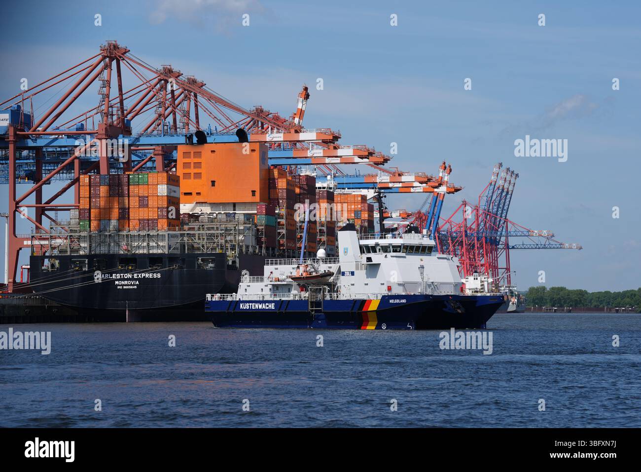 Hamburg, Germany. 03rd June, 2025. The coast guard ship "Helgoland ...