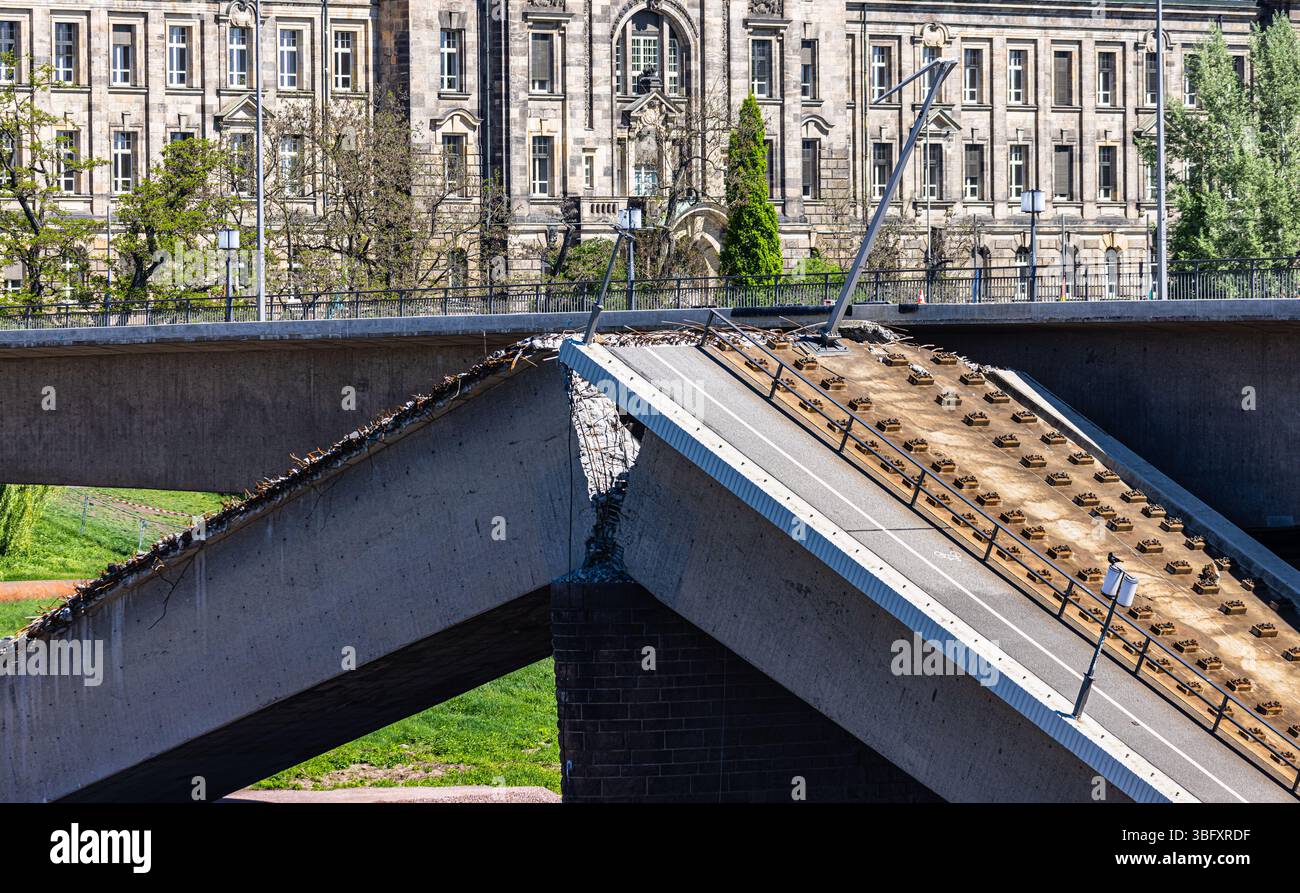 Dresden, Germany, 26th Apr 2025: On the rubble of the collapsed Carola ...