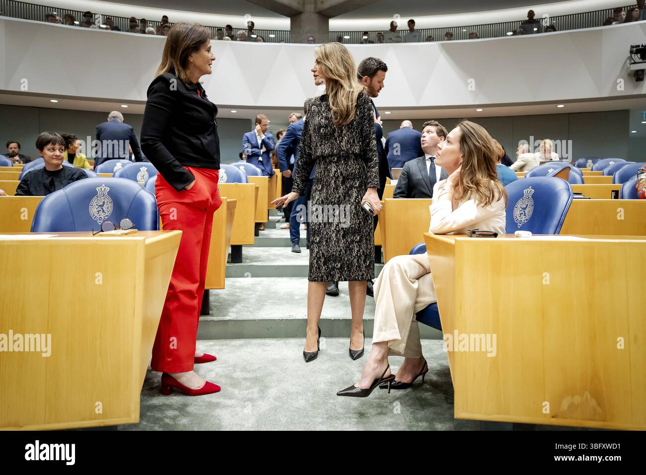 DEN HAAG - Nicolien van Vroonhoven (NSC) and Dilan Yesilgoz (VVD) prior ...
