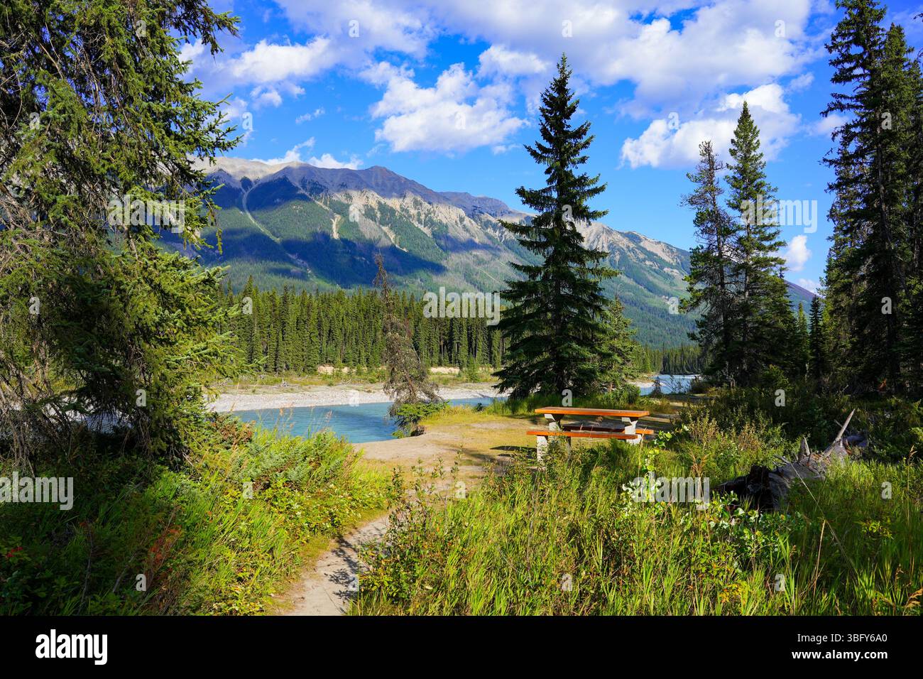 Kootenay river in canadian hi-res stock photography and images - Alamy