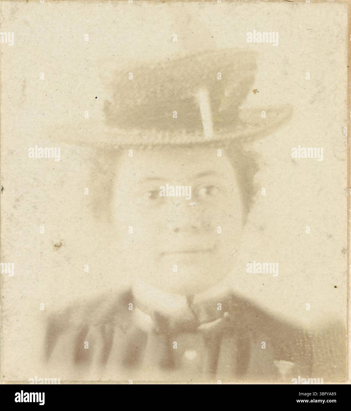 This photograph album, compiled by Volinda Lucy Henderson between 1899 ...