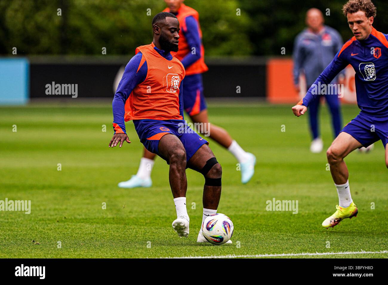 ZEIST, NETHERLANDS - JUNE 3: Lutsharel Geertruida of Netherlands makes ...