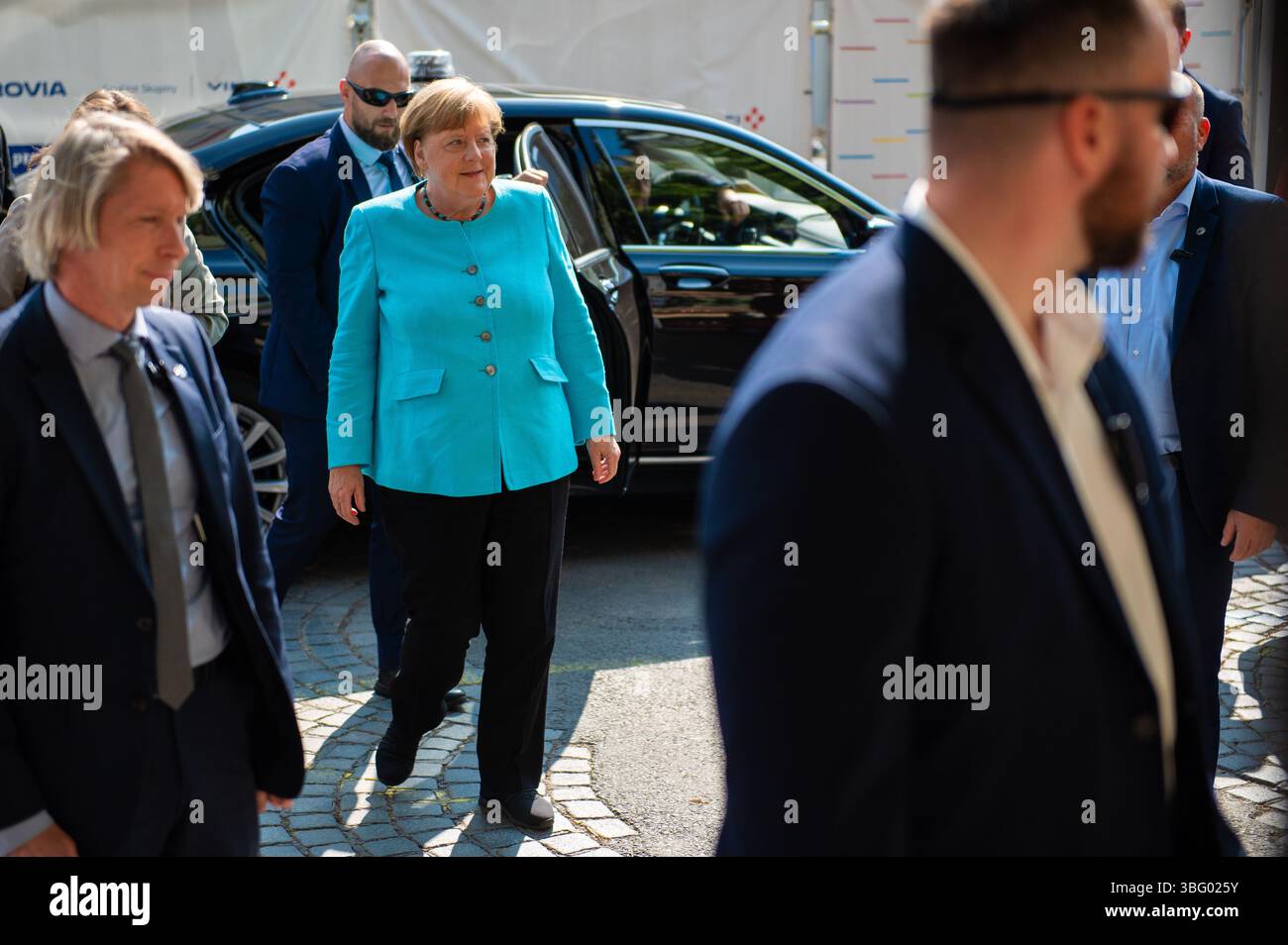 Former German Chancellor Angela Merkel arrives to the Luxor Palace of ...