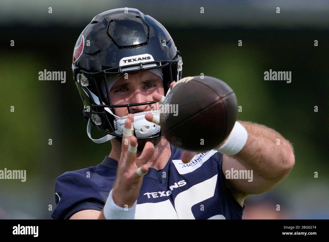 Houston Texans tight end Dalton Schultz works out during NFL football ...