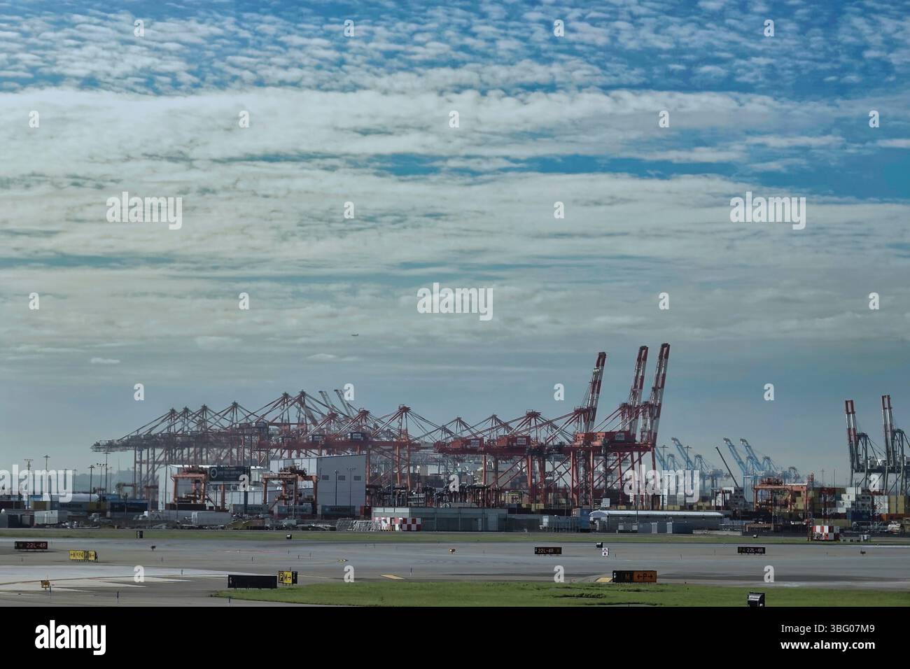 Port Newark Container Terminal, seen from taxiing aircraft at Newark ...