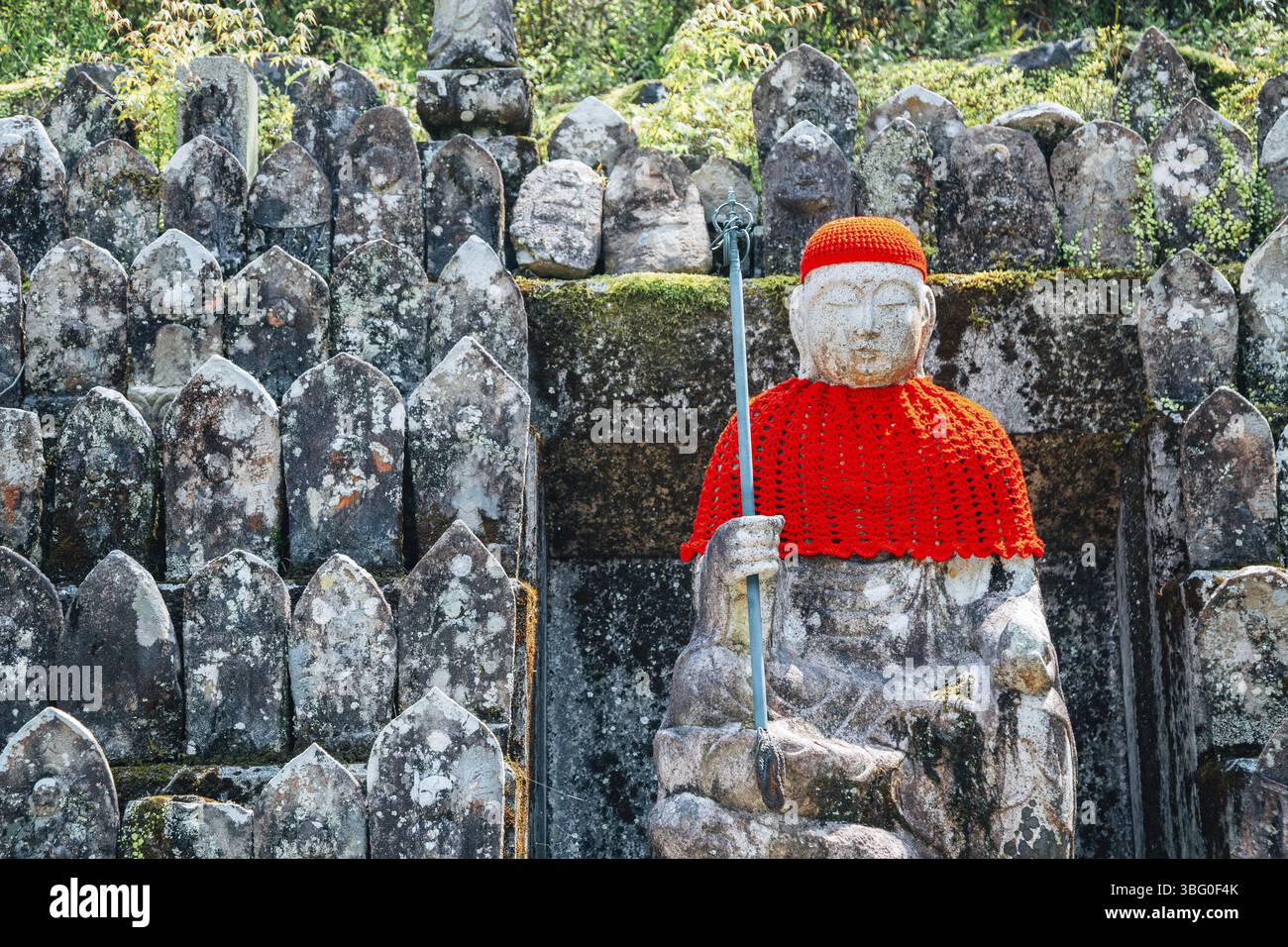 Buddha statues at Godaisan mountain Chikurin-ji temple, Shikoku ...