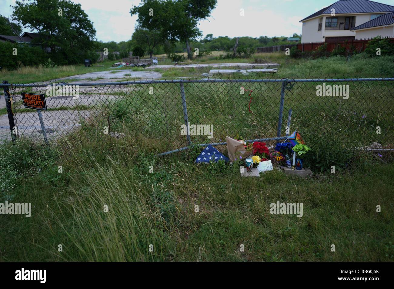 Candles, flowers, and notes make up make-shift memorial for voice actor ...