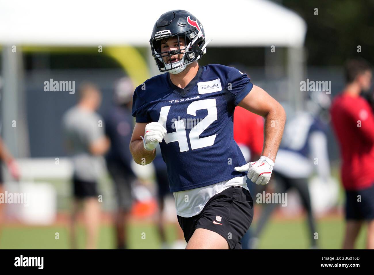 Houston Texans tight end Luke Lachey (42) works out during NFL football ...