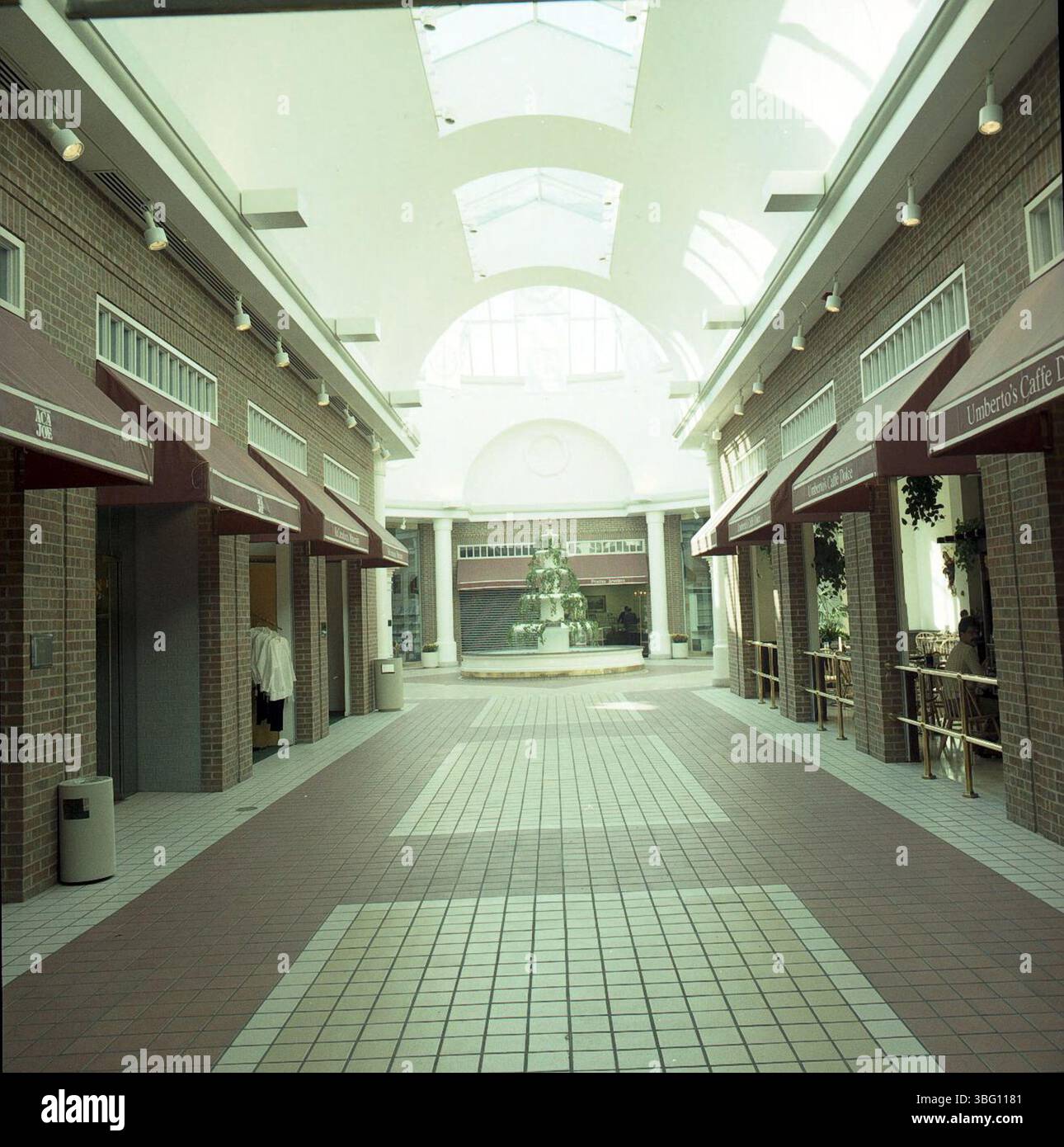 Photographs of Worthington Square Mall from 1985, showcasing both ...