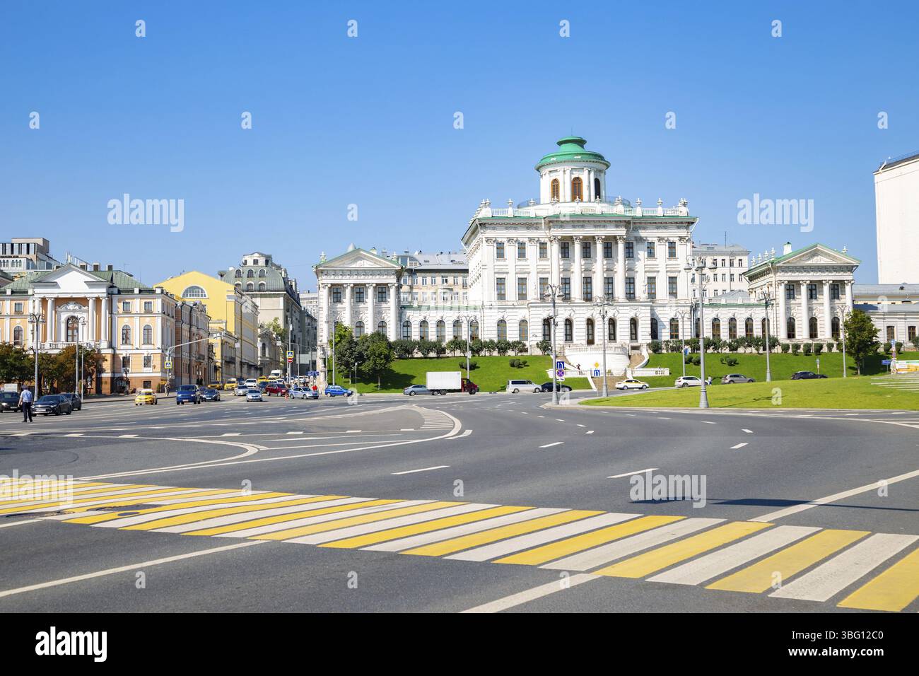 Moscow mansion hi-res stock photography and images - Alamy