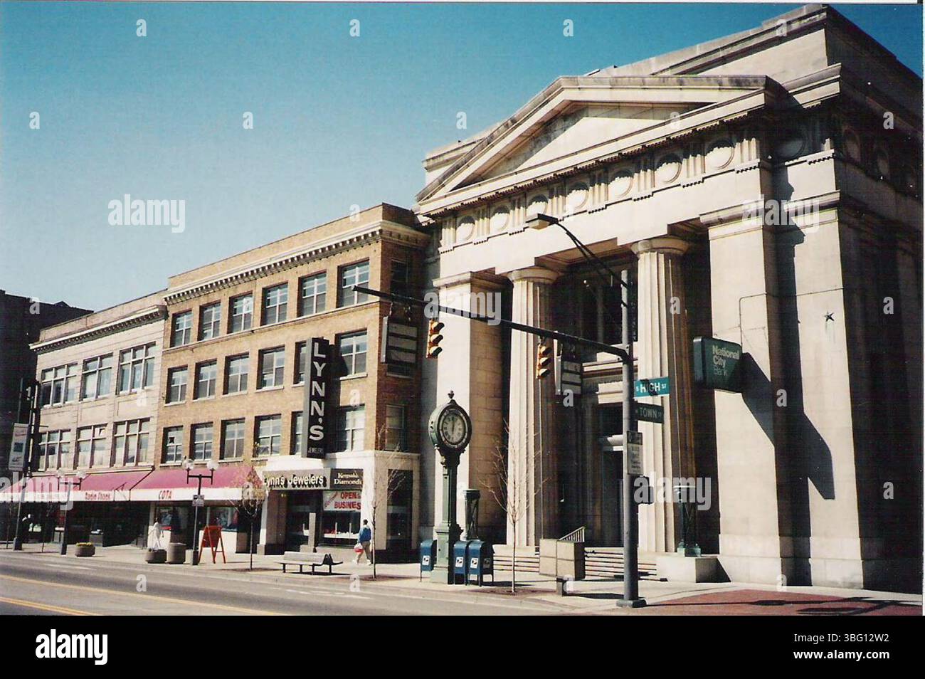 This 1999 photograph shows South High Street in downtown Columbus ...