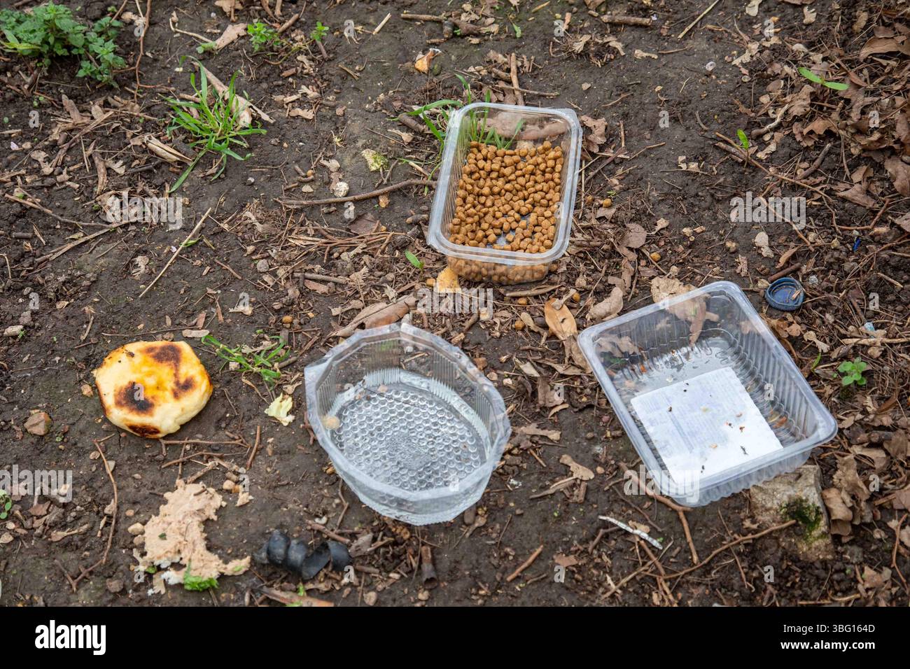Food attracts pests hi-res stock photography and images - Alamy