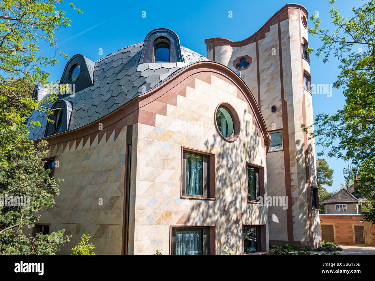 Exteriror of The Gradel Quadrangles of new College by David Kohn ...