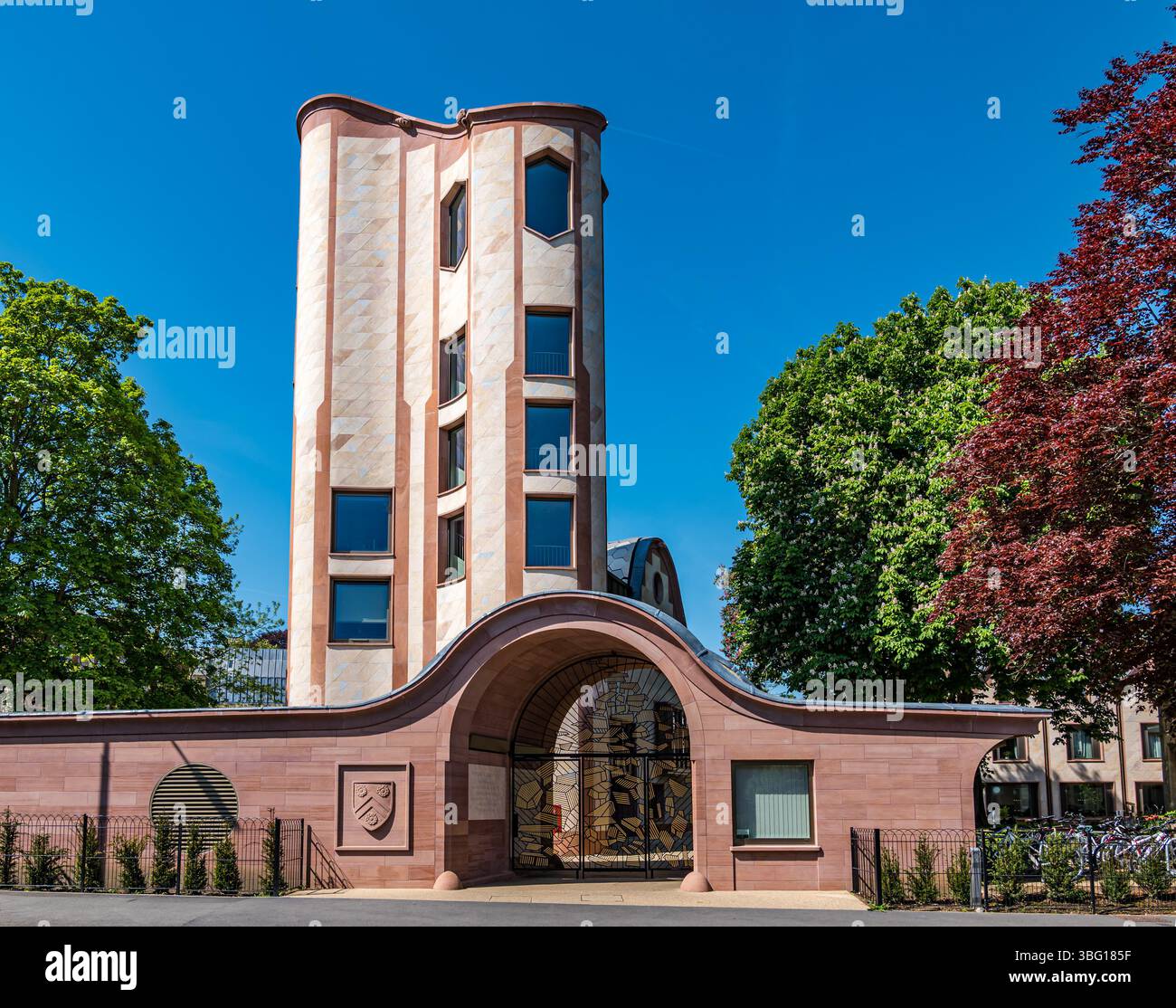 Exteriror of The Gradel Quadrangles of new College by David Kohn ...