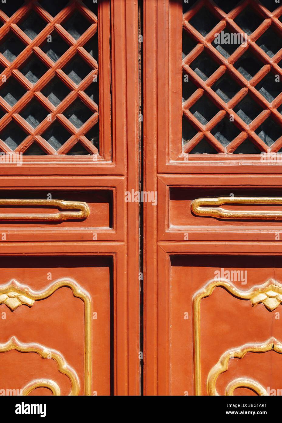 Chinese traditional red door at Lama Temple in Beijing, China, Asia ...