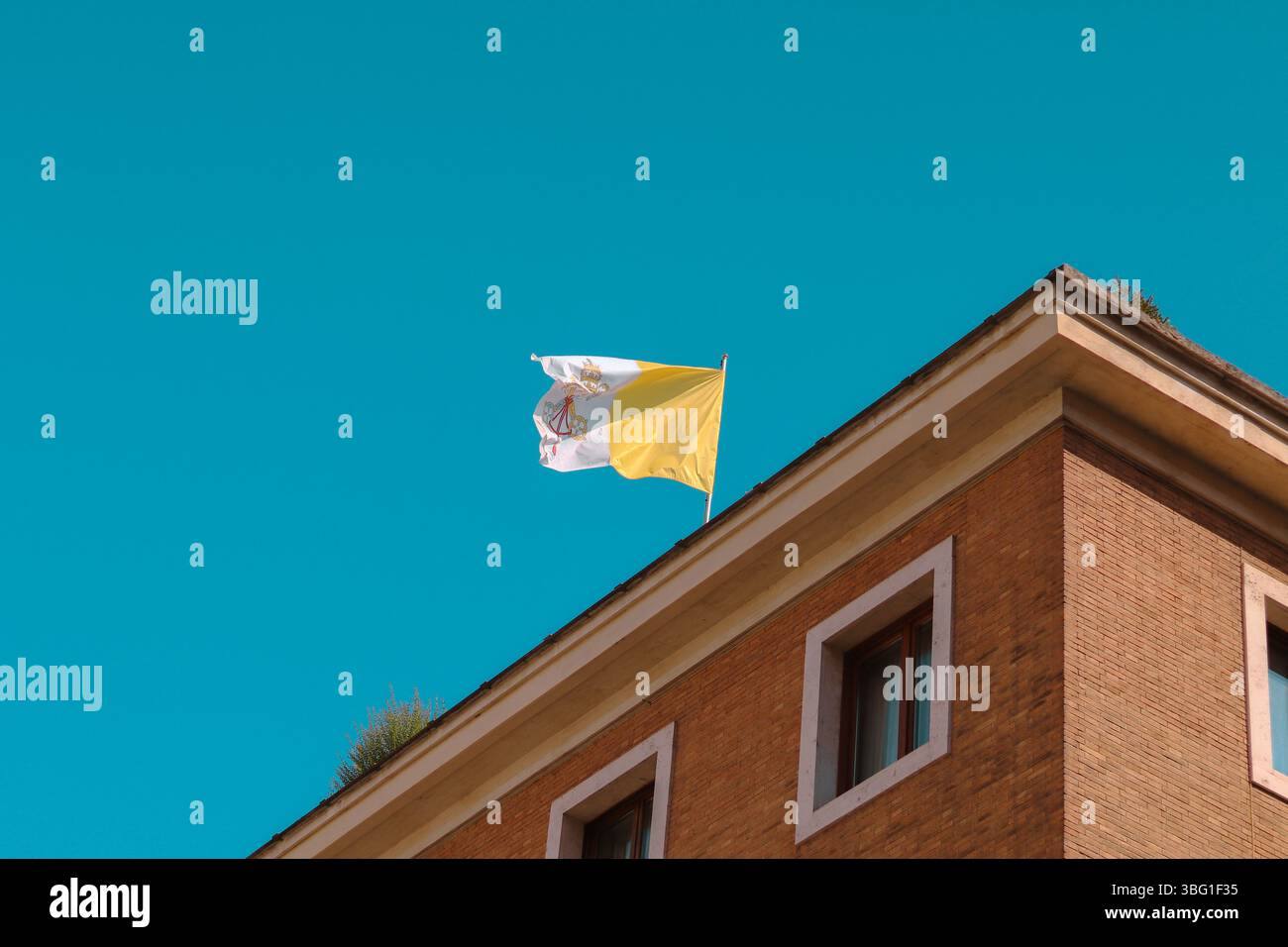 Rooftop blue flag hi-res stock photography and images - Alamy