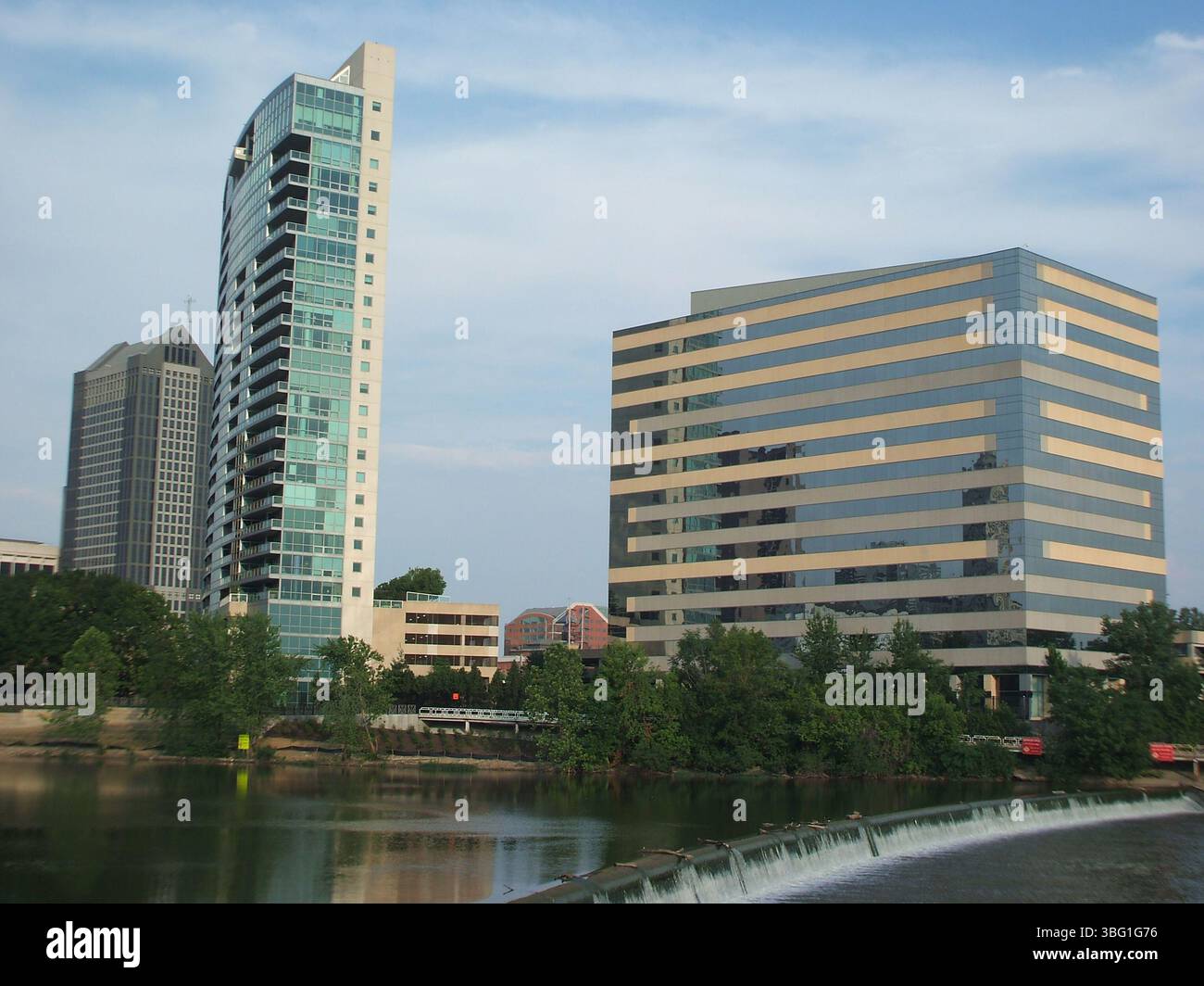 Miranova Place in Columbus consists of two buildings: the 314-foot ...