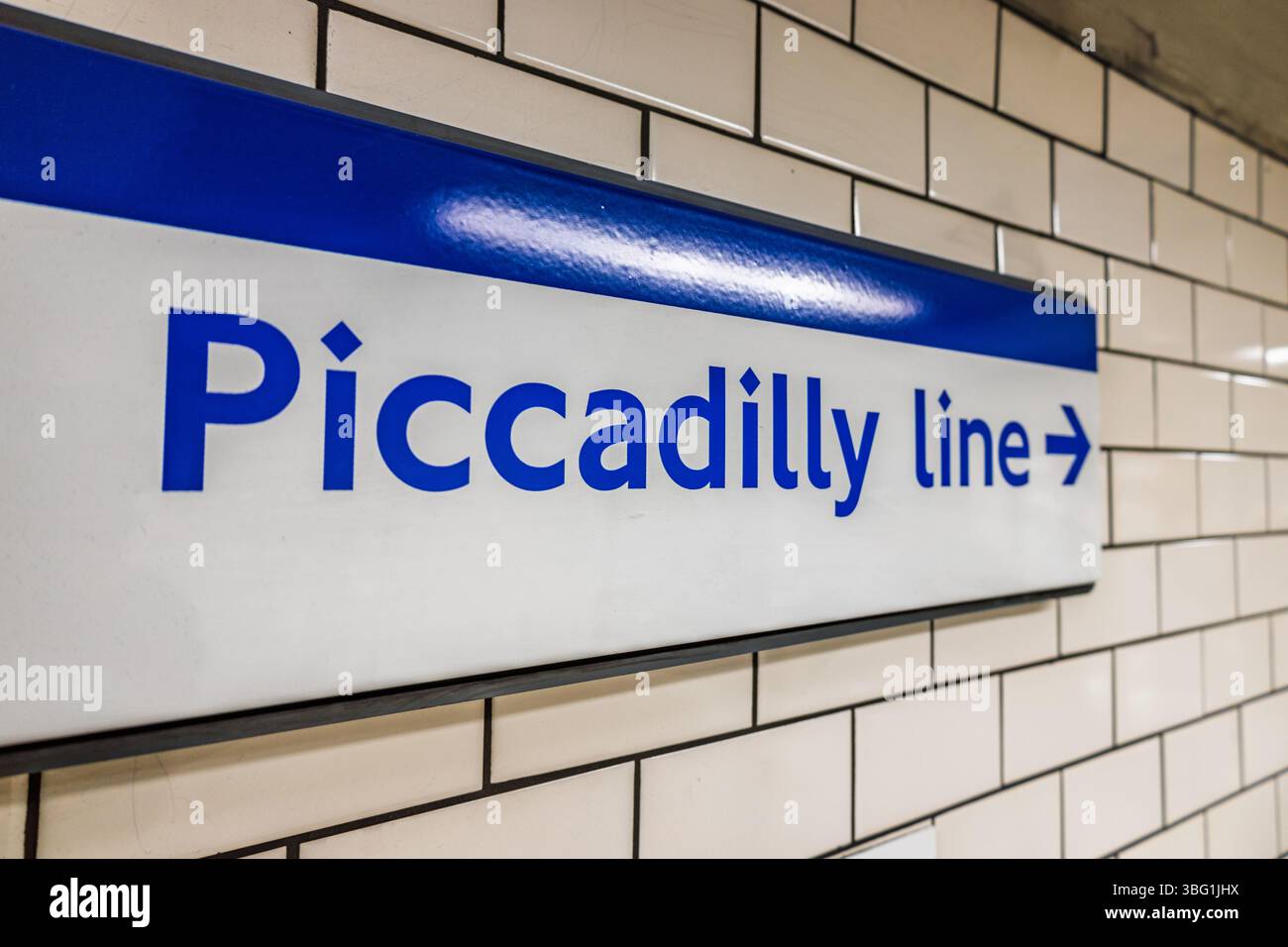 Piccadilly Line Sign on London Underground Metro Station Wall Stock ...