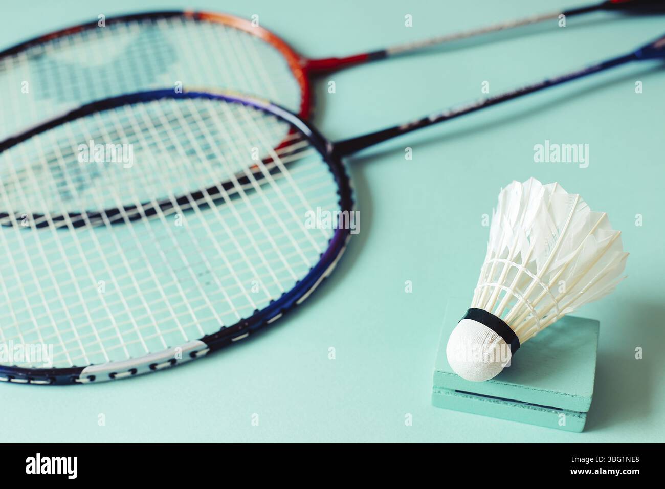 Badminton racket and shuttlecock Stock Photo - Alamy
