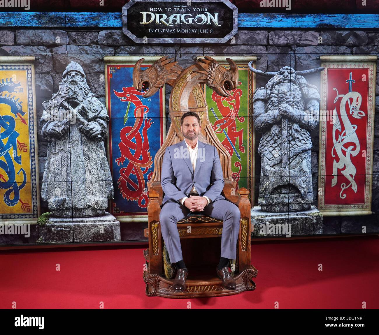 Gerard Butler attending a photocall for How to Train Your Dragon at ...