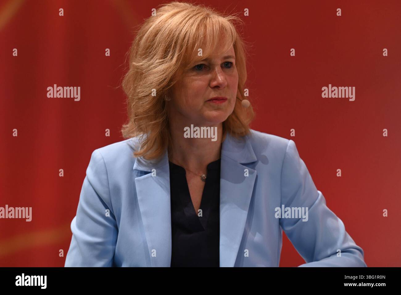 Kerstin Stromberg-Mallmann, Moderatorin, Talking Bridges spricht auf der Anagacom, Europas ...