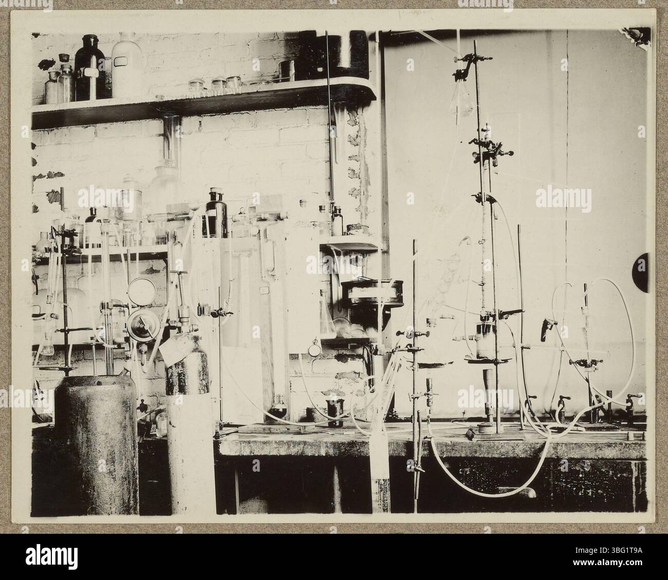 The 1926 apparatus used at the U.S. Department of Agriculture’s Fixed ...