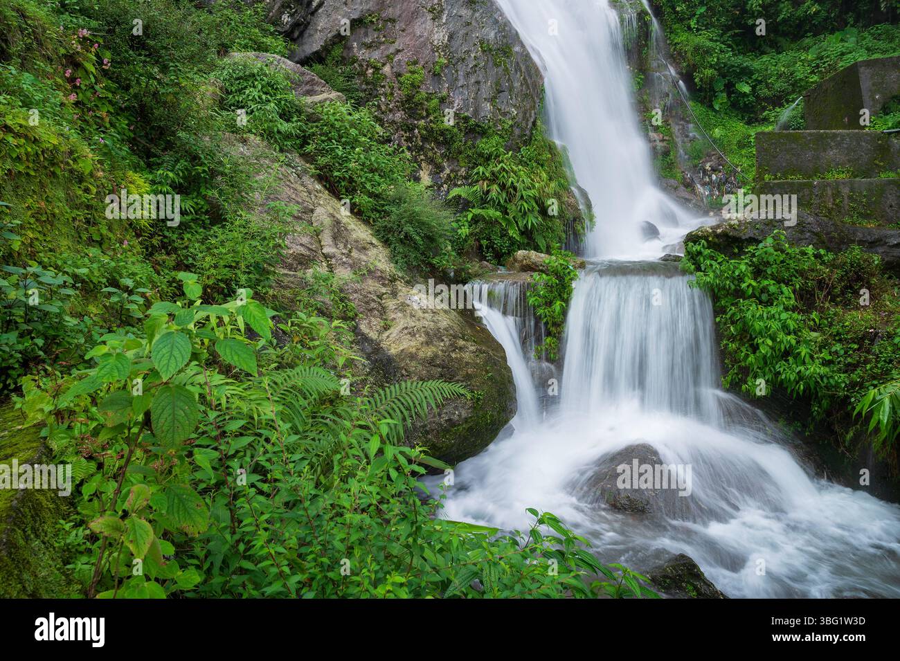 Paglajhora waterfall , famous waterfall in monsoon, at Kurseong ...